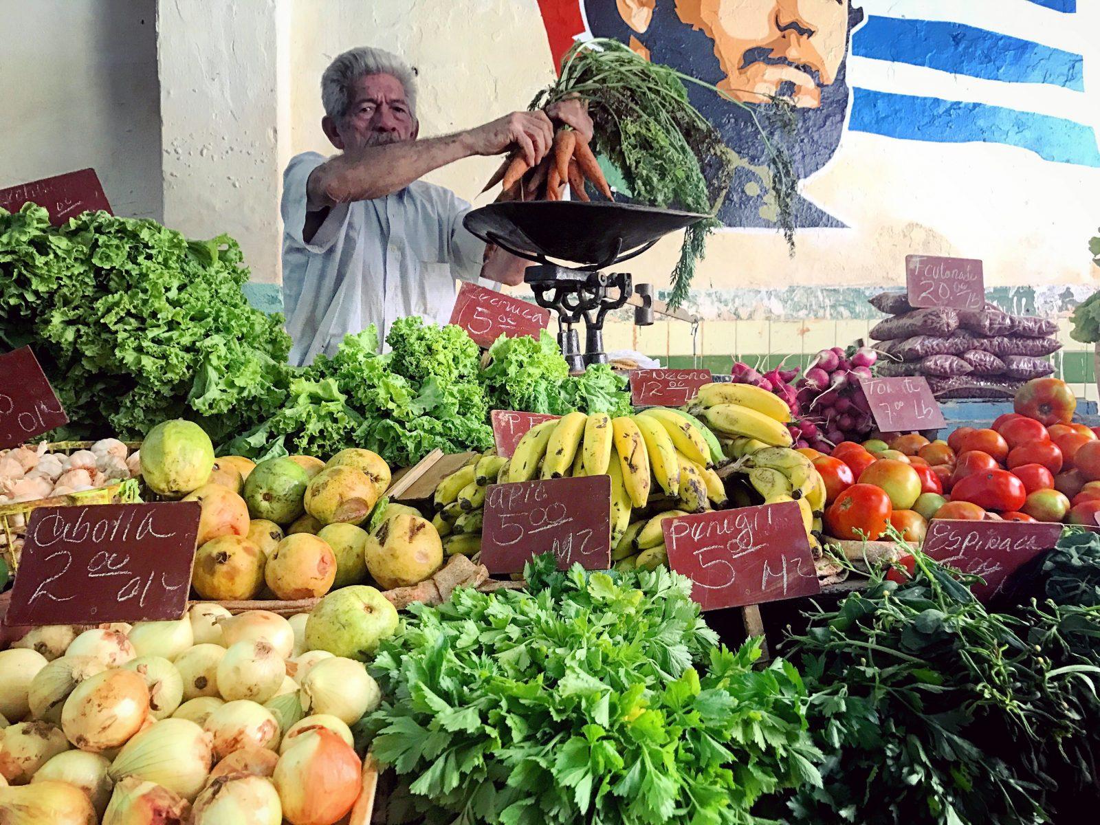 Eating Healthy in Cuba, Despite Scarcity
