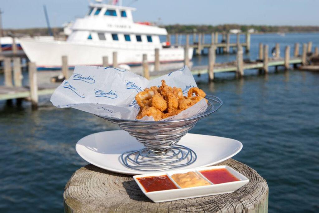 17 Charming Small Towns on Long Island to Visit + Hidden Gems