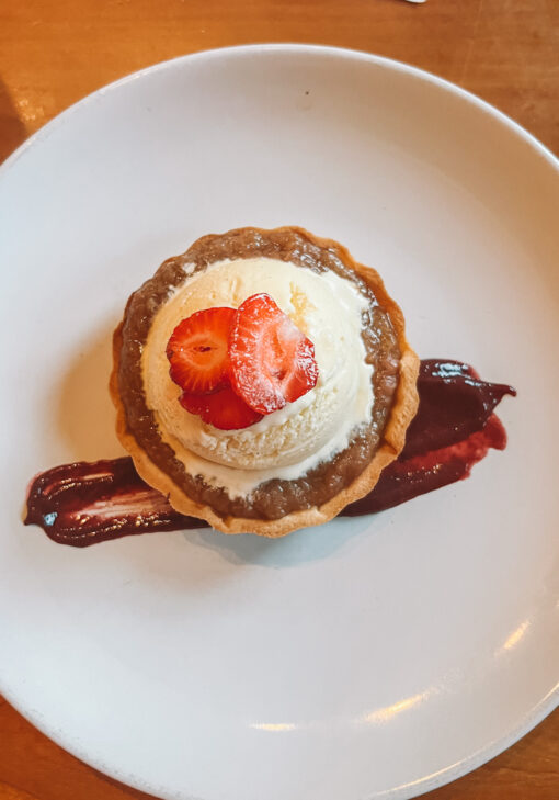 13 Best Places to Eat & Restaurants in Lake Placid + Surrounding Region