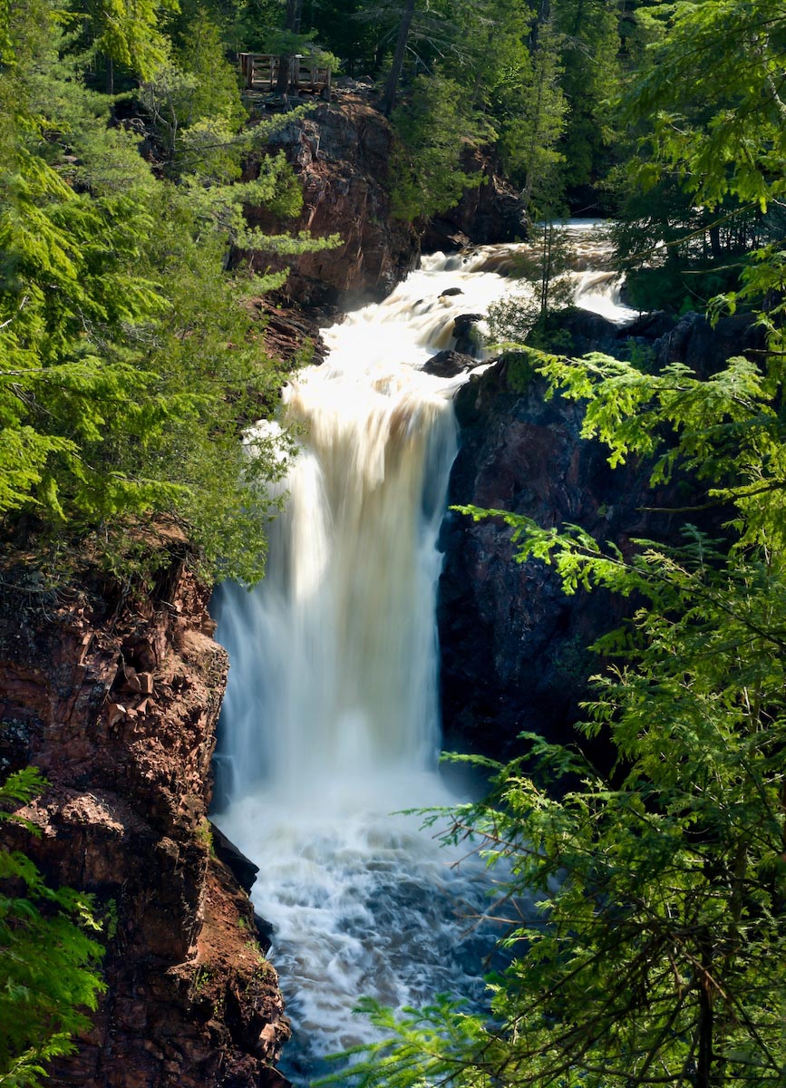 27 Best Waterfalls in Wisconsin + Local Hidden Gems